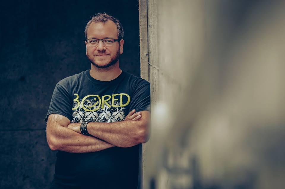 Prof et/ou auteur ? Une micro-entrevue avec Carl Rocheleau | Horizons ...